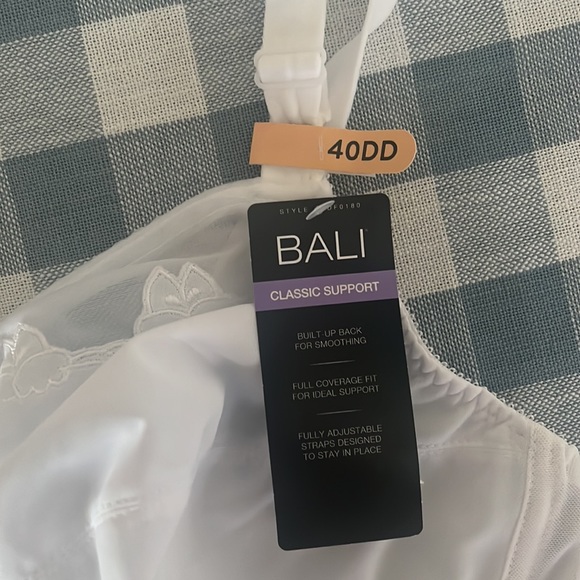 Bali | Intimates & Sleepwear | Nwt Bali Classic Support Bra White Size ...